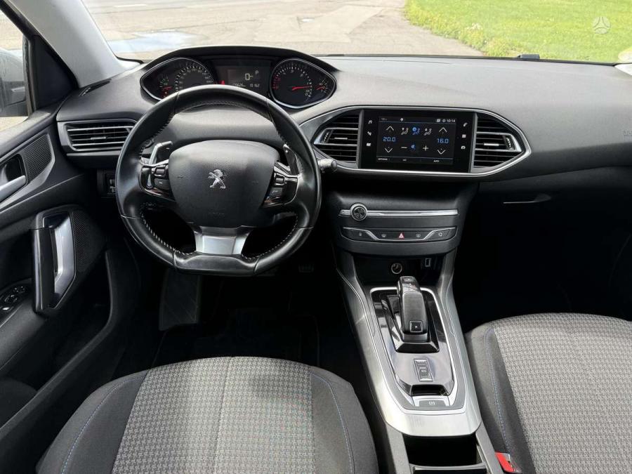 Grey Peugeot 308 2018 in Taurage, with an engine capacity of 1.50 L and mileage of 180 thousand km for 6799 €, photo 16 on AUTOMOTO.COM.LV