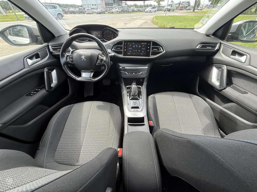 Grey Peugeot 308 2018 in Taurage, with an engine capacity of 1.50 L and mileage of 180 thousand km for 6799 €, photo 17 on AUTOMOTO.COM.LV