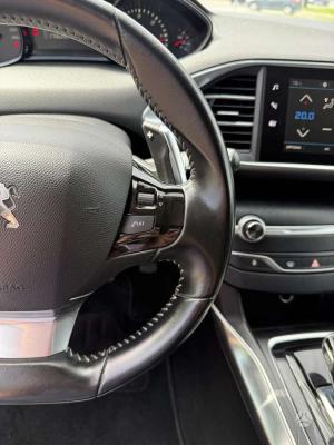 Grey Peugeot 308 2018 in Taurage, with an engine capacity of 1.50 L and mileage of 180 thousand km for 6799 €, photo 21 on AUTOMOTO.COM.LV