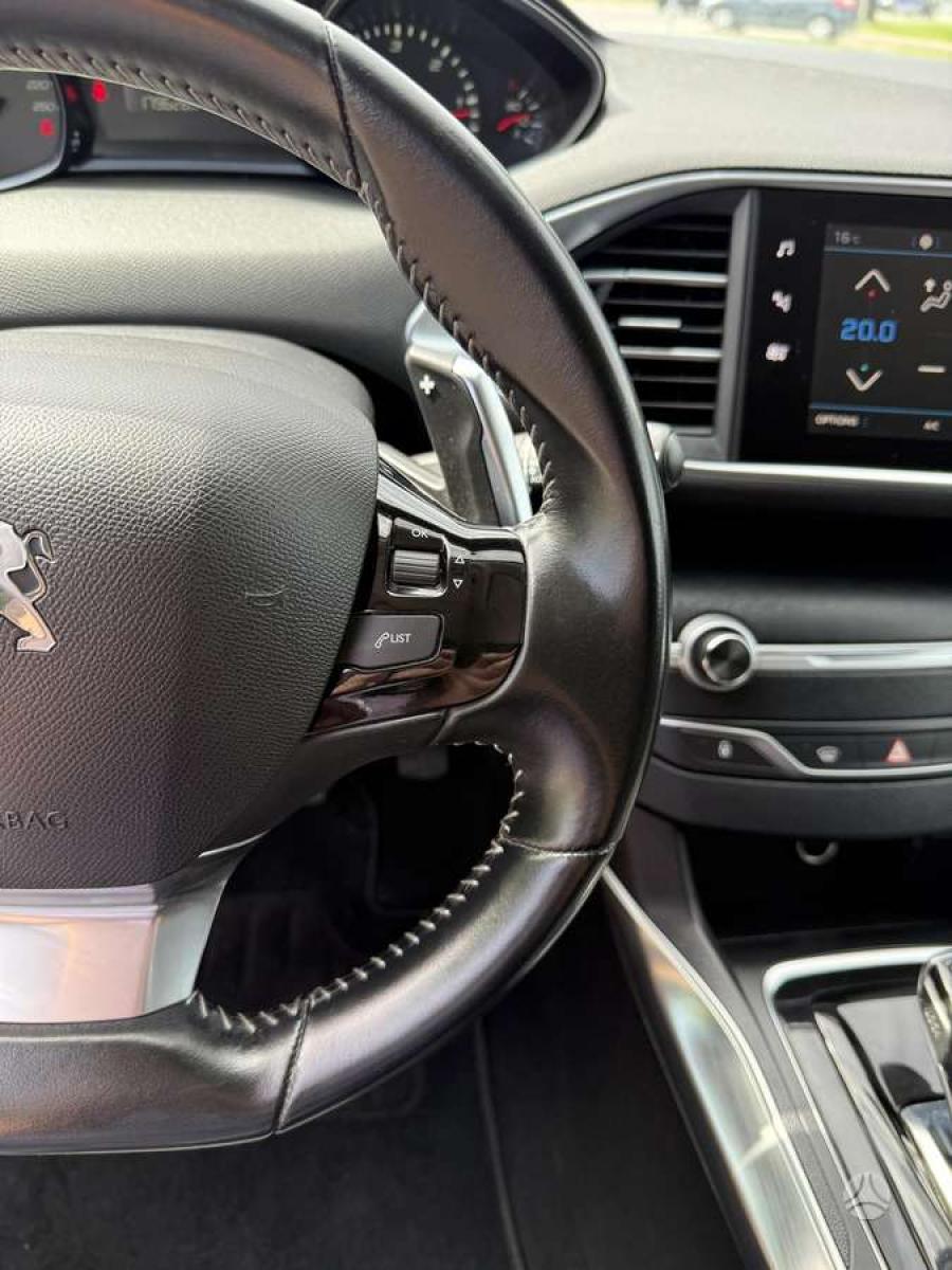 Grey Peugeot 308 2018 in Taurage, with an engine capacity of 1.50 L and mileage of 180 thousand km for 6799 €, photo 21 on AUTOMOTO.COM.LV