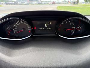 Grey Peugeot 308 2018 in Taurage, with an engine capacity of 1.50 L and mileage of 180 thousand km for 6799 €, photo 22 on AUTOMOTO.COM.LV