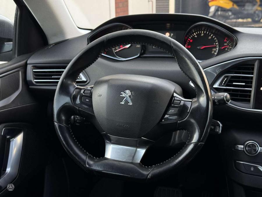 Grey Peugeot 308 2018 in Klaipeda, with an engine capacity of 1.56 L and mileage of 195 thousand km for 6900 €, photo 38 on AUTOMOTO.COM.LV