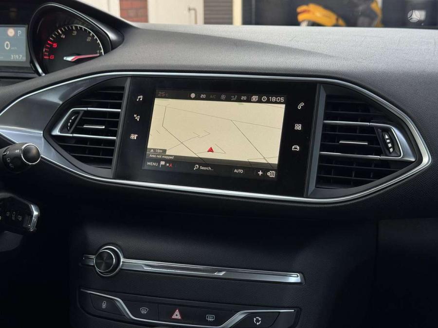 Grey Peugeot 308 2018 in Klaipeda, with an engine capacity of 1.56 L and mileage of 195 thousand km for 6900 €, photo 41 on AUTOMOTO.COM.LV
