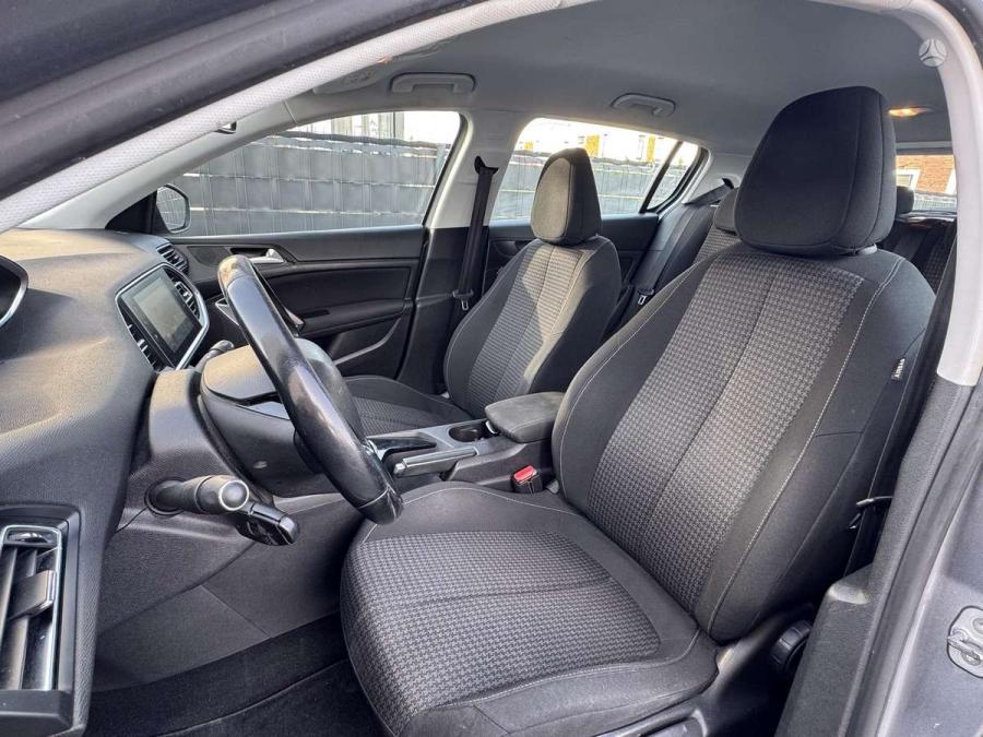 Grey Peugeot 308 2018 in Klaipeda, with an engine capacity of 1.56 L and mileage of 195 thousand km for 6900 €, photo 47 on AUTOMOTO.COM.LV
