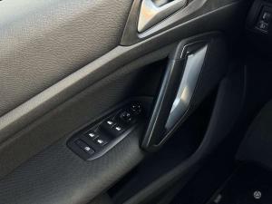 Grey Peugeot 308 2018 in Klaipeda, with an engine capacity of 1.56 L and mileage of 195 thousand km for 6900 €, photo 57 on AUTOMOTO.COM.LV