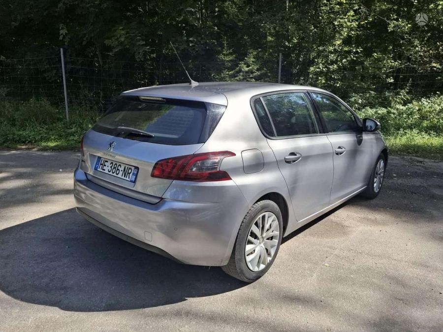 Pelēks Peugeot 308 2018 Tauragė, ar dzinēja tilpumu 1.50 L un nobraukumu 189 tūkst. km par 4800 €, foto 4 vietnē AUTOMOTO.COM.LV