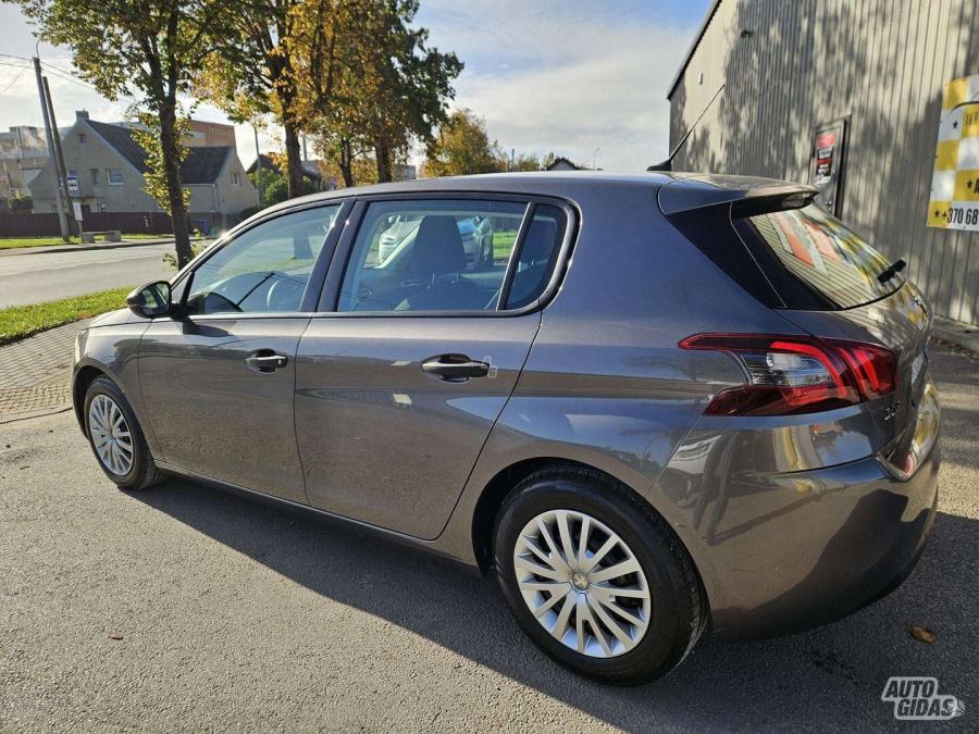 Grey Peugeot 308 2018 in Siauliai, with an engine capacity of 1.20 L and mileage of 116 thousand km for 4650 €, photo 6 on AUTOMOTO.COM.LV