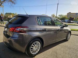 Grey Peugeot 308 2018 in Siauliai, with an engine capacity of 1.20 L and mileage of 116 thousand km for 4650 €, photo 8 on AUTOMOTO.COM.LV