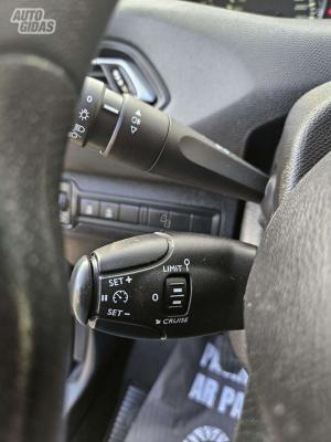 Grey Peugeot 308 2018 in Siauliai, with an engine capacity of 1.20 L and mileage of 116 thousand km for 4650 €, photo 20 on AUTOMOTO.COM.LV