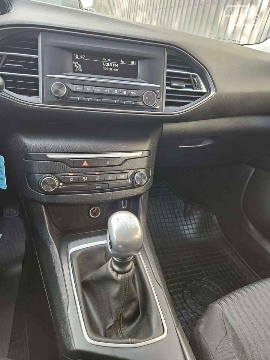 Grey Peugeot 308 2018 in Siauliai, with an engine capacity of 1.20 L and mileage of 116 thousand km for 4650 €, photo 21 on AUTOMOTO.COM.LV