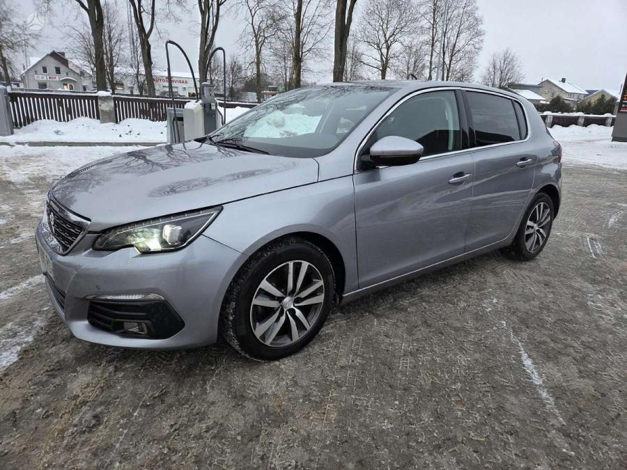 Grey Peugeot 308 2019 in Taurage, with an engine capacity of 1.50 L and mileage of 200 thousand km for 5950 €, photo 1 on AUTOMOTO.COM.LV