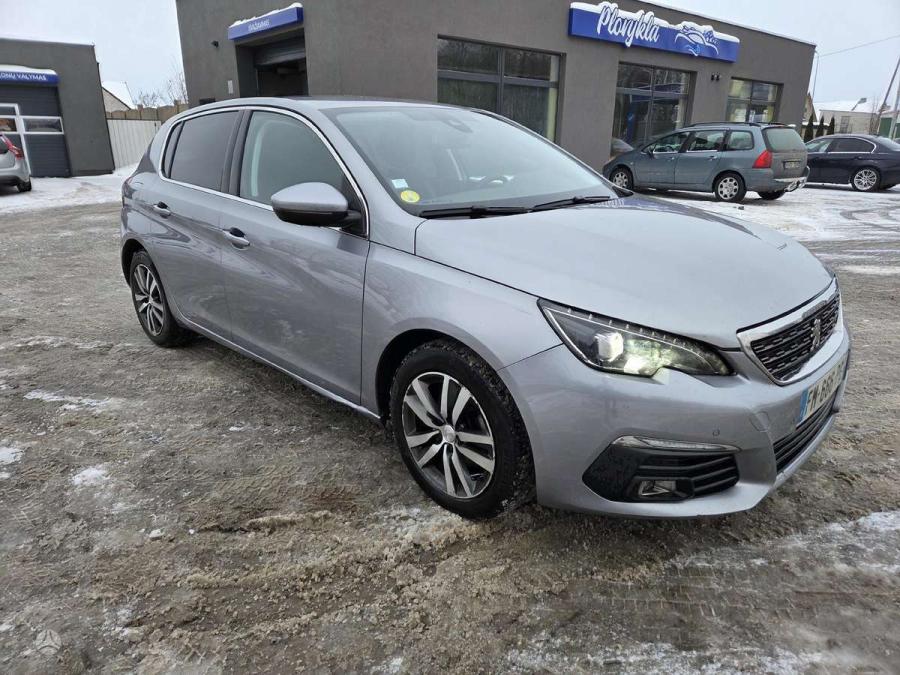 Grey Peugeot 308 2019 in Taurage, with an engine capacity of 1.50 L and mileage of 200 thousand km for 5950 €, photo 2 on AUTOMOTO.COM.LV