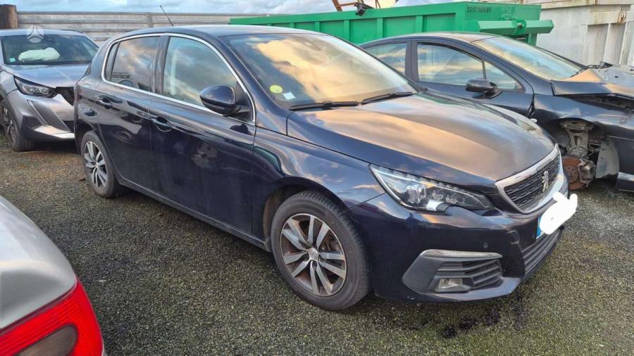 Grey Peugeot 308 2019 in Taurage, with an engine capacity of 1.50 L and mileage of 200 thousand km for 5950 €, photo 10 on AUTOMOTO.COM.LV