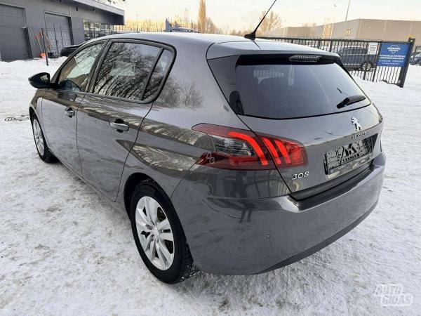 Grey Peugeot 308 2019 in Kaunas, with an engine capacity of 1.20 L and mileage of 174 thousand km for 6900 €, photo 5 on AUTOMOTO.COM.LV