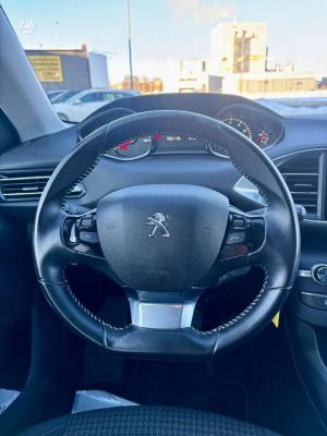 Grey Peugeot 308 2019 in Taurage, with an engine capacity of 1.20 L and mileage of 60 thousand km for 5800 €, photo 17 on AUTOMOTO.COM.LV
