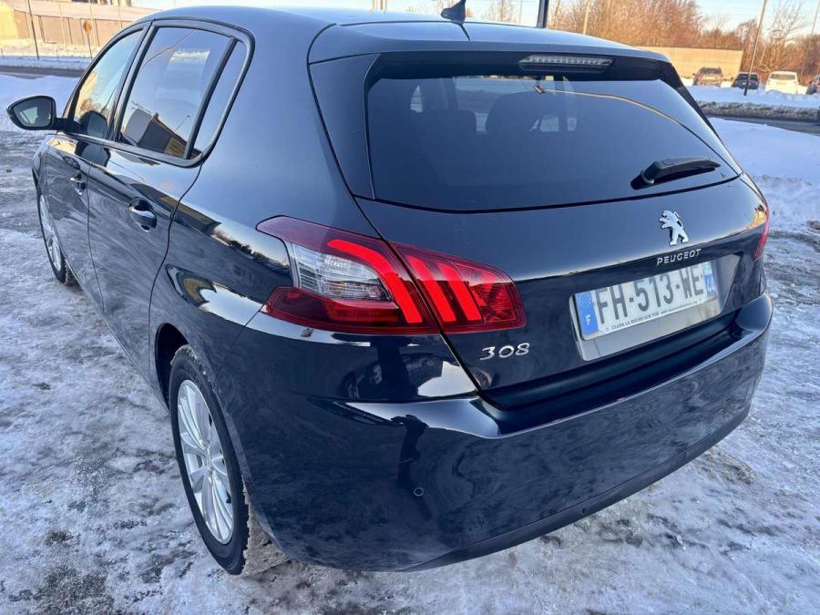 Grey Peugeot 308 2019 in Taurage, with an engine capacity of 1.20 L and mileage of 60 thousand km for 5800 €, photo 24 on AUTOMOTO.COM.LV
