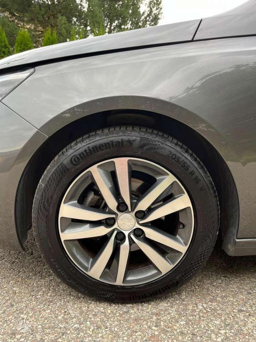 Pelēks Peugeot 308 2019 Utena, ar dzinēja tilpumu 1.20 L un nobraukumu 162 tūkst. km par 6250 €, foto 10 vietnē AUTOMOTO.COM.LV