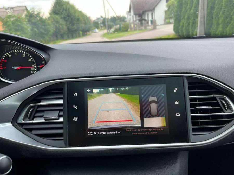 Pelēks Peugeot 308 2019 Utena, ar dzinēja tilpumu 1.20 L un nobraukumu 162 tūkst. km par 6250 €, foto 13 vietnē AUTOMOTO.COM.LV