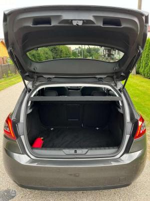 Pelēks Peugeot 308 2019 Utena, ar dzinēja tilpumu 1.20 L un nobraukumu 162 tūkst. km par 6250 €, foto 21 vietnē AUTOMOTO.COM.LV