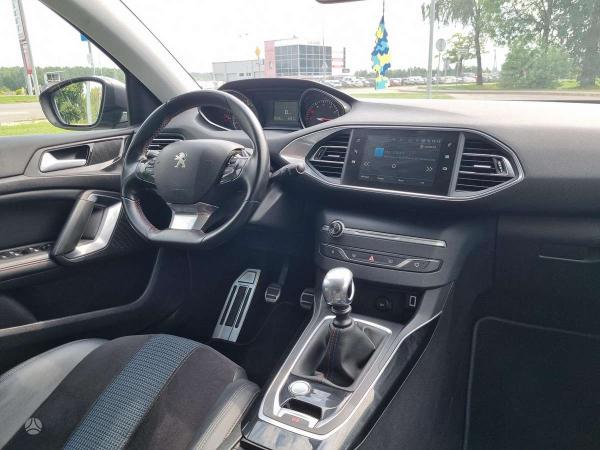 Pelēks Peugeot 308 2019 Tauragė, ar dzinēja tilpumu 1.20 L un nobraukumu 270 tūkst. km par 5300 €, foto 9 vietnē AUTOMOTO.COM.LV