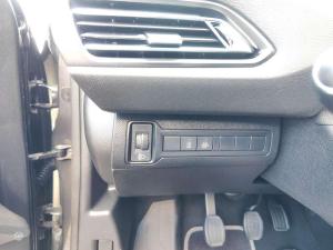Pelēks Peugeot 308 2019 Tauragė, ar dzinēja tilpumu 1.20 L un nobraukumu 119 tūkst. km par 6600 €, foto 19 vietnē AUTOMOTO.COM.LV