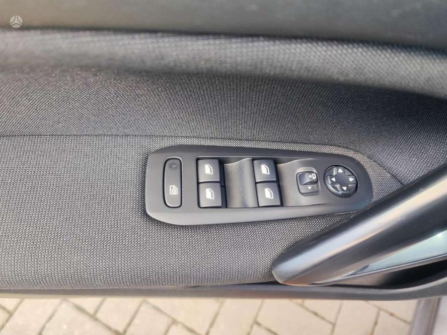 Pelēks Peugeot 308 2019 Tauragė, ar dzinēja tilpumu 1.20 L un nobraukumu 119 tūkst. km par 6600 €, foto 20 vietnē AUTOMOTO.COM.LV
