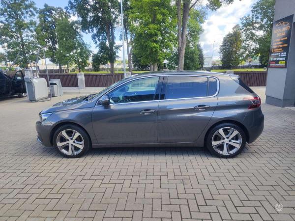 Grey Peugeot 308 2019 in Taurage, with an engine capacity of 1.20 L and mileage of 119 thousand km for 6400 €, photo 6 on AUTOMOTO.COM.LV