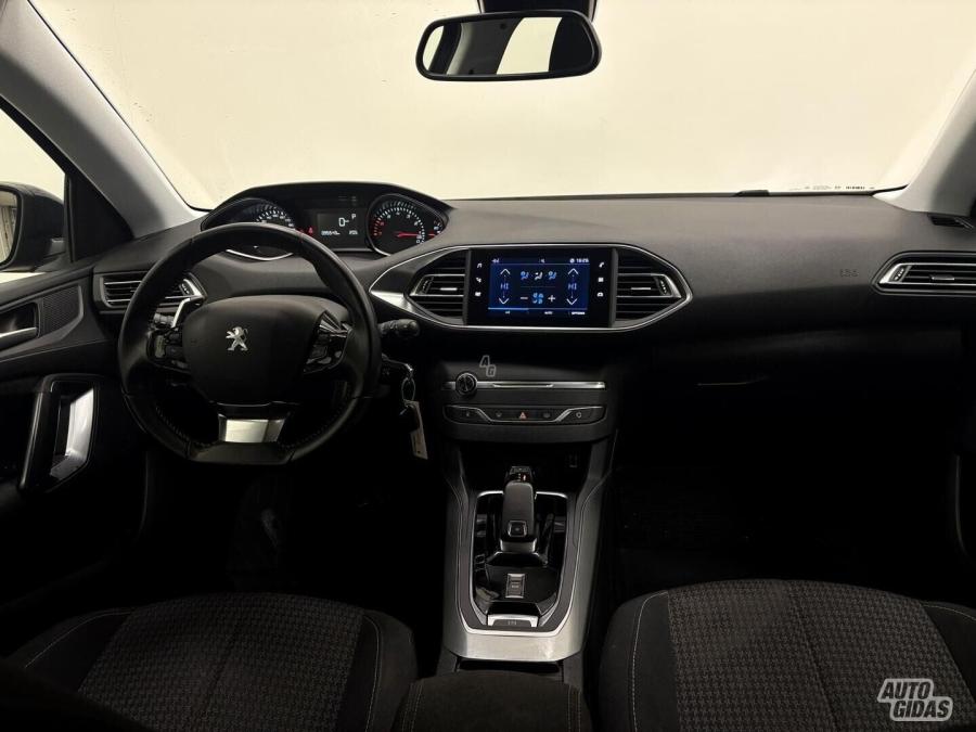 Pelēks Peugeot 308 2020 Viļņa, ar dzinēja tilpumu 1.20 L un nobraukumu 96 tūkst. km par 9000 €, foto 25 vietnē AUTOMOTO.COM.LV