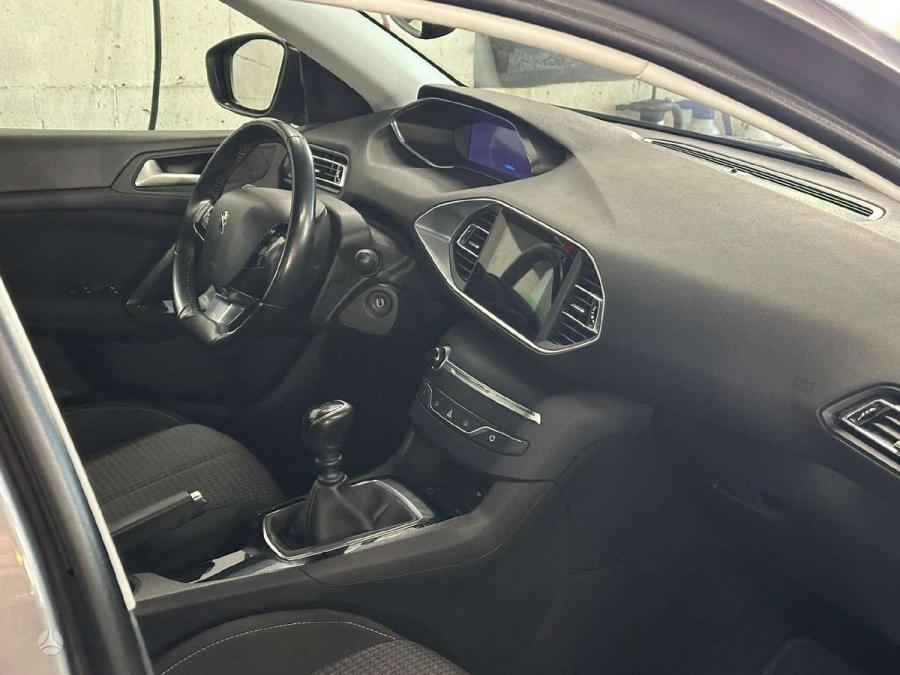 Pelēks Peugeot 308 2020 Klaipėda, ar dzinēja tilpumu 1.20 L un nobraukumu 117 tūkst. km par 3793 €, foto 8 vietnē AUTOMOTO.COM.LV