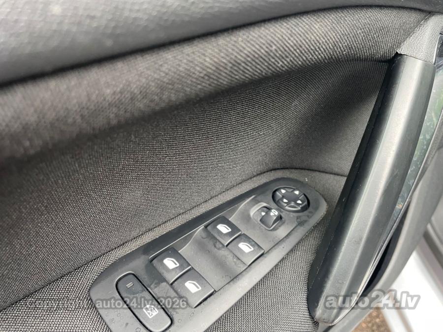 Серый Пежо 308 2020 в Таллин, объемом двигателя 1.50 л и пробегом 104 тыс. км за 9990 €, фото 19 на AUTOMOTO.COM.LV