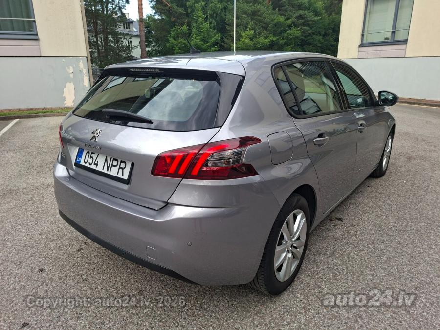 Pelēks Peugeot 308 2020 Tallina, ar dzinēja tilpumu 1.50 L un nobraukumu 103 tūkst. km par 9990 €, foto 4 vietnē AUTOMOTO.COM.LV