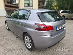 Pelēks Peugeot 308 2020 Tallina, ar dzinēja tilpumu 1.50 L un nobraukumu 103 tūkst. km par 9990 €, foto 5 vietnē AUTOMOTO.COM.LV