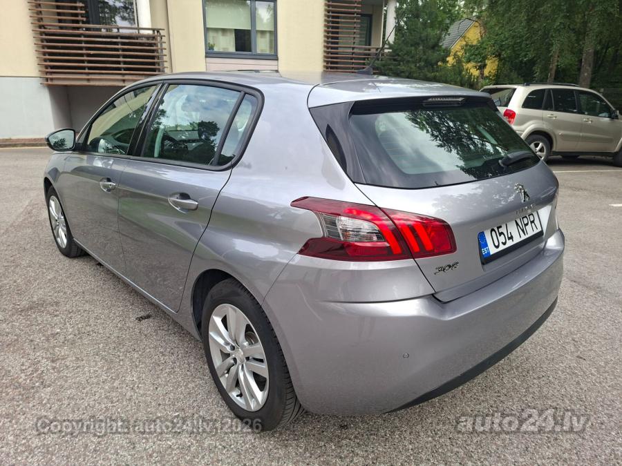 Pelēks Peugeot 308 2020 Tallina, ar dzinēja tilpumu 1.50 L un nobraukumu 103 tūkst. km par 9990 €, foto 5 vietnē AUTOMOTO.COM.LV