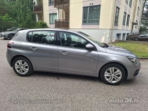 Pelēks Peugeot 308 2020 Tallina, ar dzinēja tilpumu 1.50 L un nobraukumu 103 tūkst. km par 9990 €, foto 9 vietnē AUTOMOTO.COM.LV