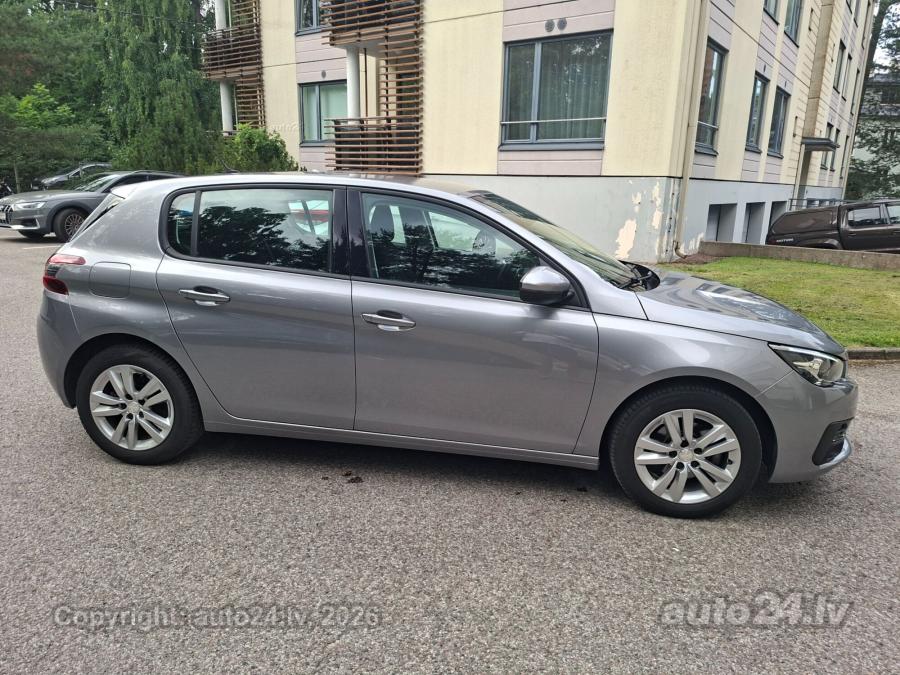 Pelēks Peugeot 308 2020 Tallina, ar dzinēja tilpumu 1.50 L un nobraukumu 103 tūkst. km par 9990 €, foto 9 vietnē AUTOMOTO.COM.LV