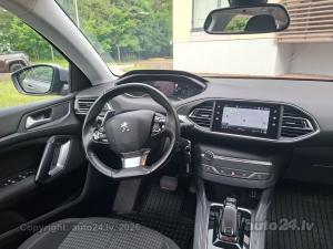 Pelēks Peugeot 308 2020 Tallina, ar dzinēja tilpumu 1.50 L un nobraukumu 103 tūkst. km par 9990 €, foto 12 vietnē AUTOMOTO.COM.LV