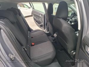 Pelēks Peugeot 308 2020 Tallina, ar dzinēja tilpumu 1.50 L un nobraukumu 103 tūkst. km par 9990 €, foto 16 vietnē AUTOMOTO.COM.LV
