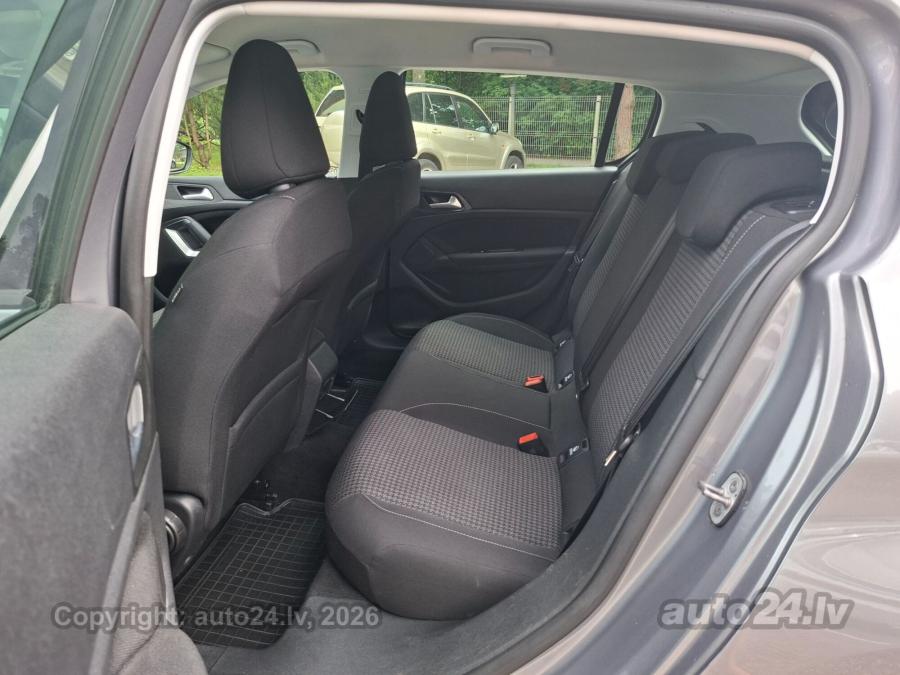 Pelēks Peugeot 308 2020 Tallina, ar dzinēja tilpumu 1.50 L un nobraukumu 103 tūkst. km par 9990 €, foto 17 vietnē AUTOMOTO.COM.LV
