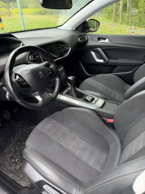 Pelēks Peugeot 308 2020 Viļņa, ar dzinēja tilpumu 1.50 L un nobraukumu 182 tūkst. km par 7900 €, foto 21 vietnē AUTOMOTO.COM.LV