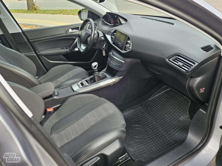Pelēks Peugeot 308 2020 Šauļi, ar dzinēja tilpumu 1.20 L un nobraukumu 125 tūkst. km par 5950 €, foto 16 vietnē AUTOMOTO.COM.LV