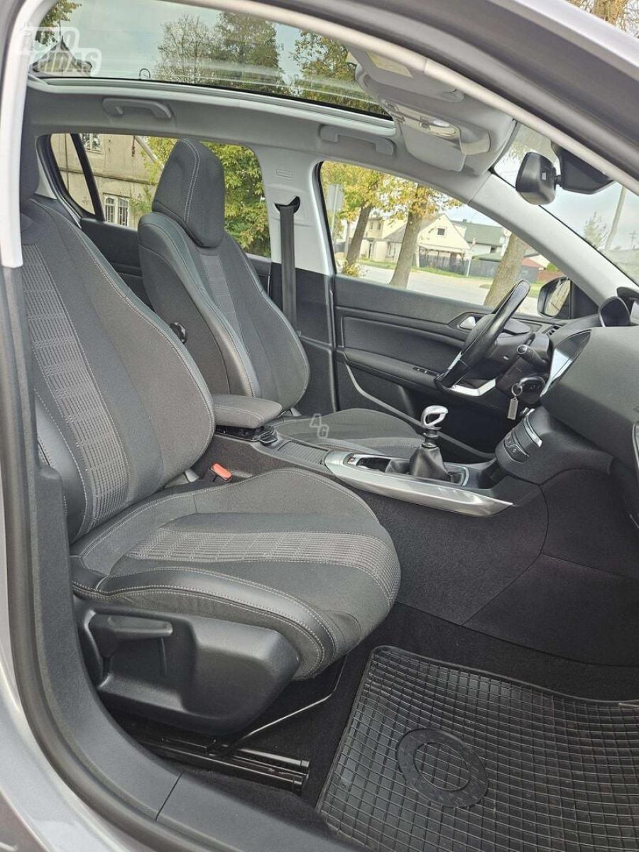 Pelēks Peugeot 308 2020 Šauļi, ar dzinēja tilpumu 1.20 L un nobraukumu 125 tūkst. km par 5950 €, foto 17 vietnē AUTOMOTO.COM.LV