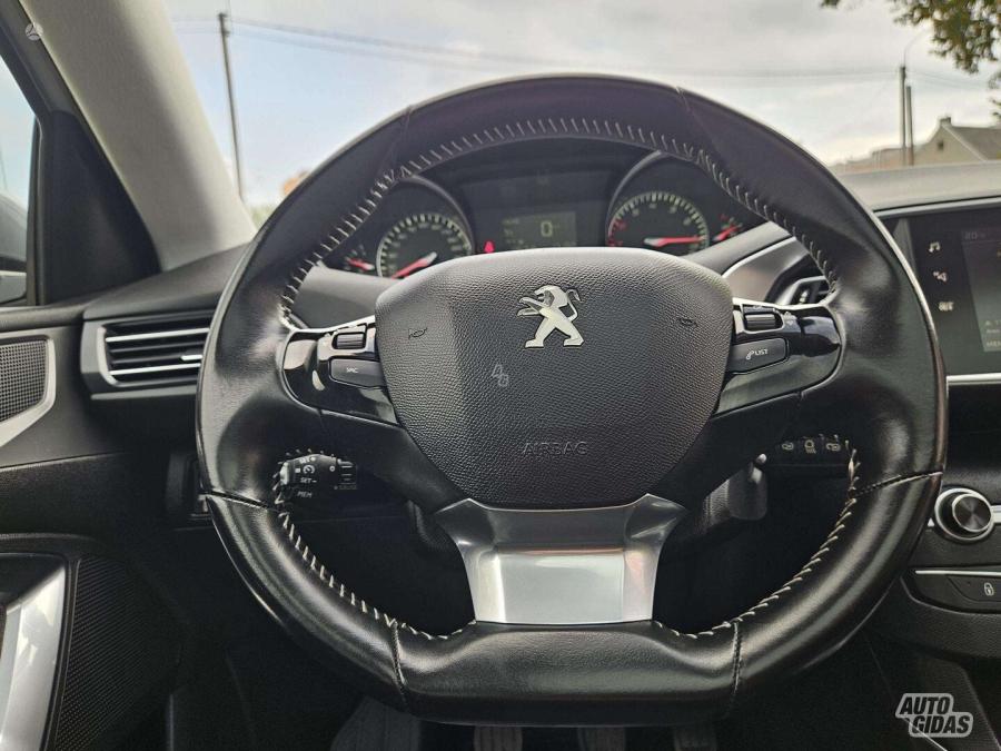 Pelēks Peugeot 308 2020 Šauļi, ar dzinēja tilpumu 1.20 L un nobraukumu 125 tūkst. km par 5950 €, foto 22 vietnē AUTOMOTO.COM.LV
