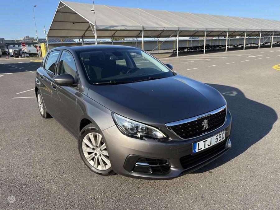 Grey Peugeot 308 2021 in Kaunas, with an engine capacity of 1.20 L and mileage of 132 thousand km for 5900 €, photo 2 on AUTOMOTO.COM.LV