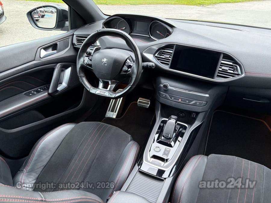 Grey Peugeot 308 2021 in Rakvere, with an engine capacity of 1.50 L and mileage of 139 thousand km for 13990 €, photo 3 on AUTOMOTO.COM.LV