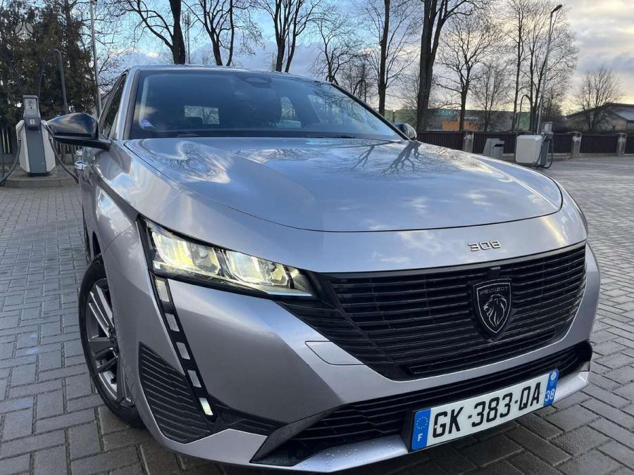 Grey Peugeot 308 2022 in Taurage, with an engine capacity of 1.20 L and mileage of 93 thousand km for 11500 €, photo 1 on AUTOMOTO.COM.LV
