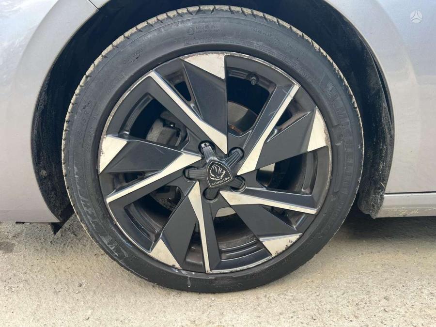 Grey Peugeot 308 2023 in Kaunas, with an engine capacity of 1.20 L and mileage of 74 thousand km for 9900 €, photo 44 on AUTOMOTO.COM.LV