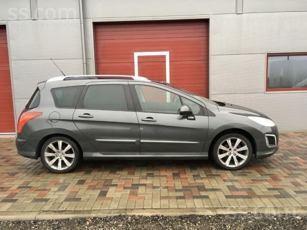 Grey Peugeot 308 2013 in Talsi, with an engine capacity of 1.60 L and mileage of 231 thousand km for 3999 €, photo 2 on AUTOMOTO.COM.LV