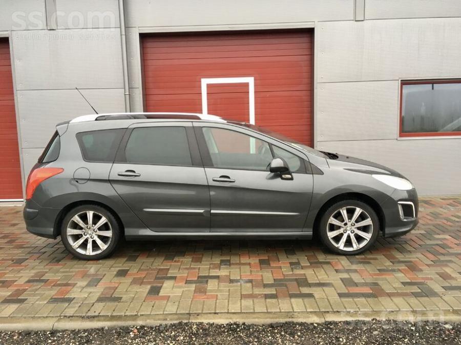 Pelēks Peugeot 308 2013 Talsi, ar dzinēja tilpumu 1.60 L un nobraukumu 231 tūkst. km par 3999 €, foto 2 vietnē AUTOMOTO.COM.LV