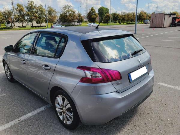 Grey Peugeot 308 2015 in Siauliai, with an engine capacity of 1.20 L and mileage of 117 thousand km for 3470 €, photo 4 on AUTOMOTO.COM.LV