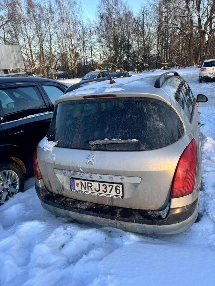 Grey Peugeot 308 2008 in Panevezys, with an engine capacity of 1.60 L and mileage of 290 thousand km for 1650 €, photo 7 on AUTOMOTO.COM.LV